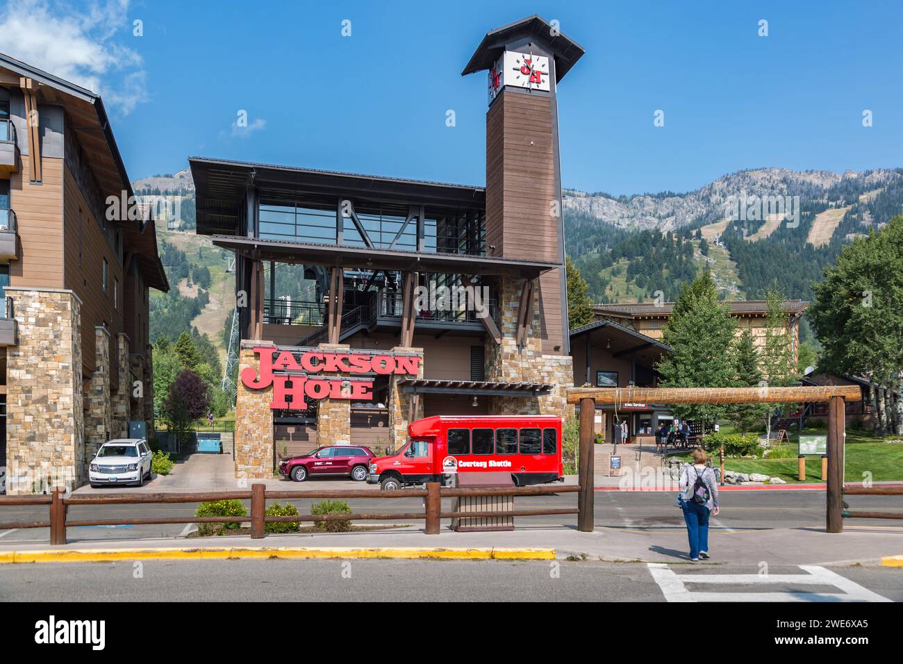 Aerial tram tower hi-res stock photography and images - Alamy