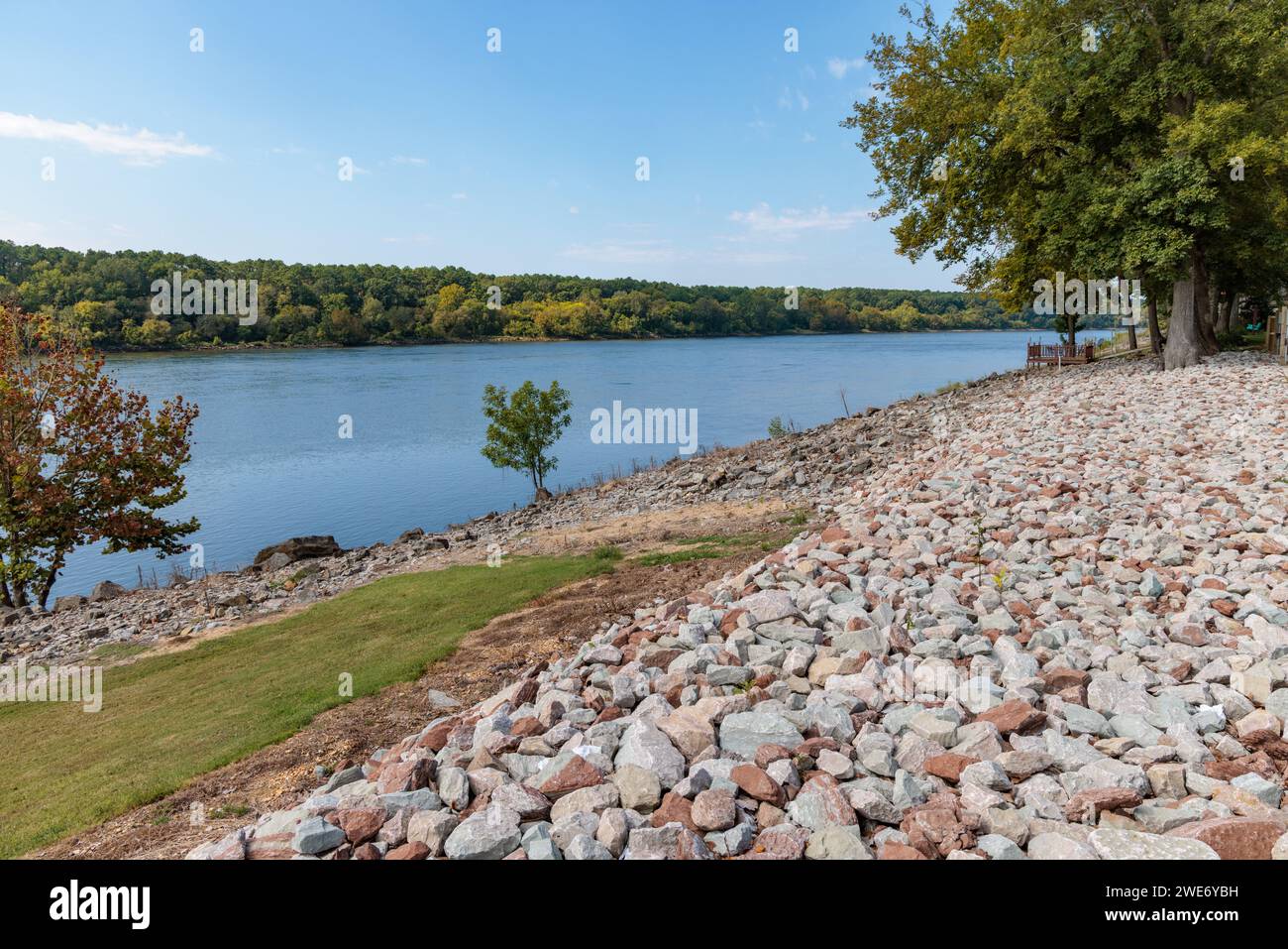 River erosion control hi-res stock photography and images - Alamy