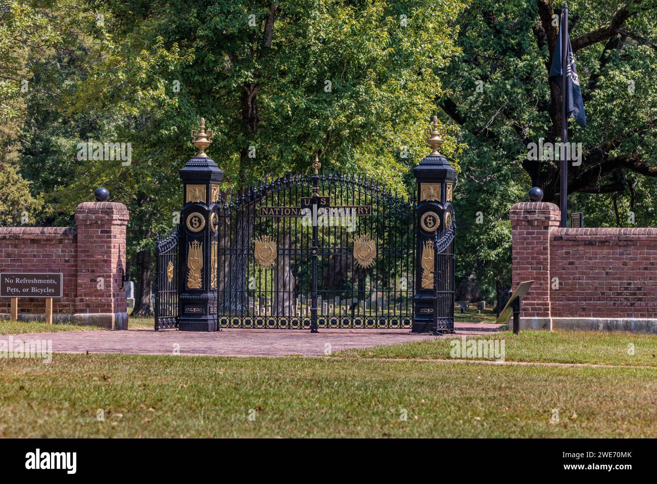 Iron gates at the entrance to the US National Cemetery in the Shiloh ...