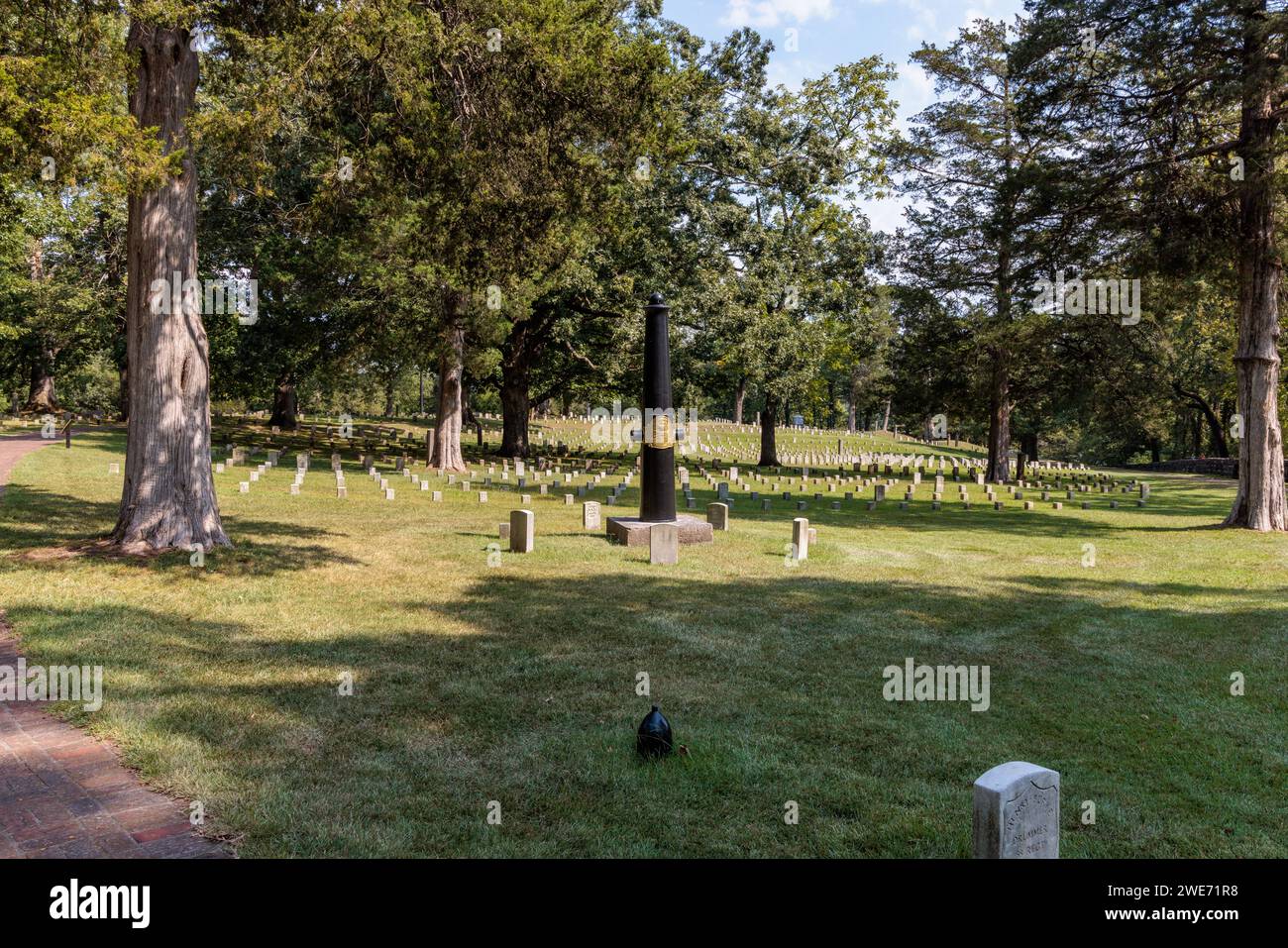 Monument in the US National Cemetery in Shiloh National Miiitary Park ...