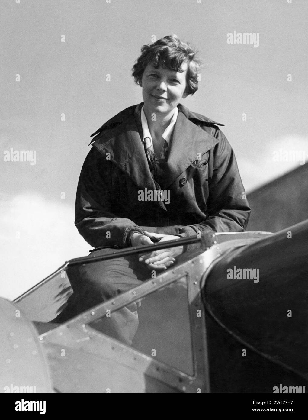 Amelia Earhart in cockpit Stock Photo - Alamy