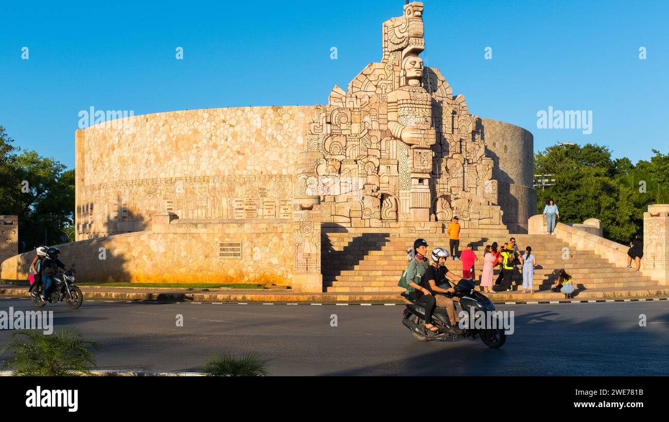 The famous Monumento à la Patria on Paseo Montejo, Merida, Mexico Stock ...
