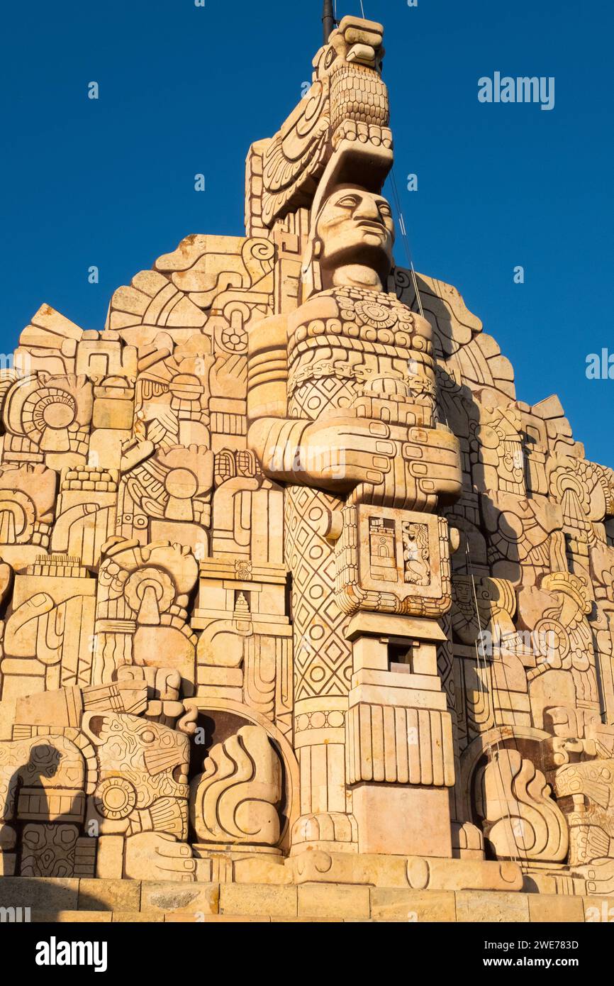 The famous Monumento à la Patria on Paseo Montejo, Merida, Mexico Stock ...