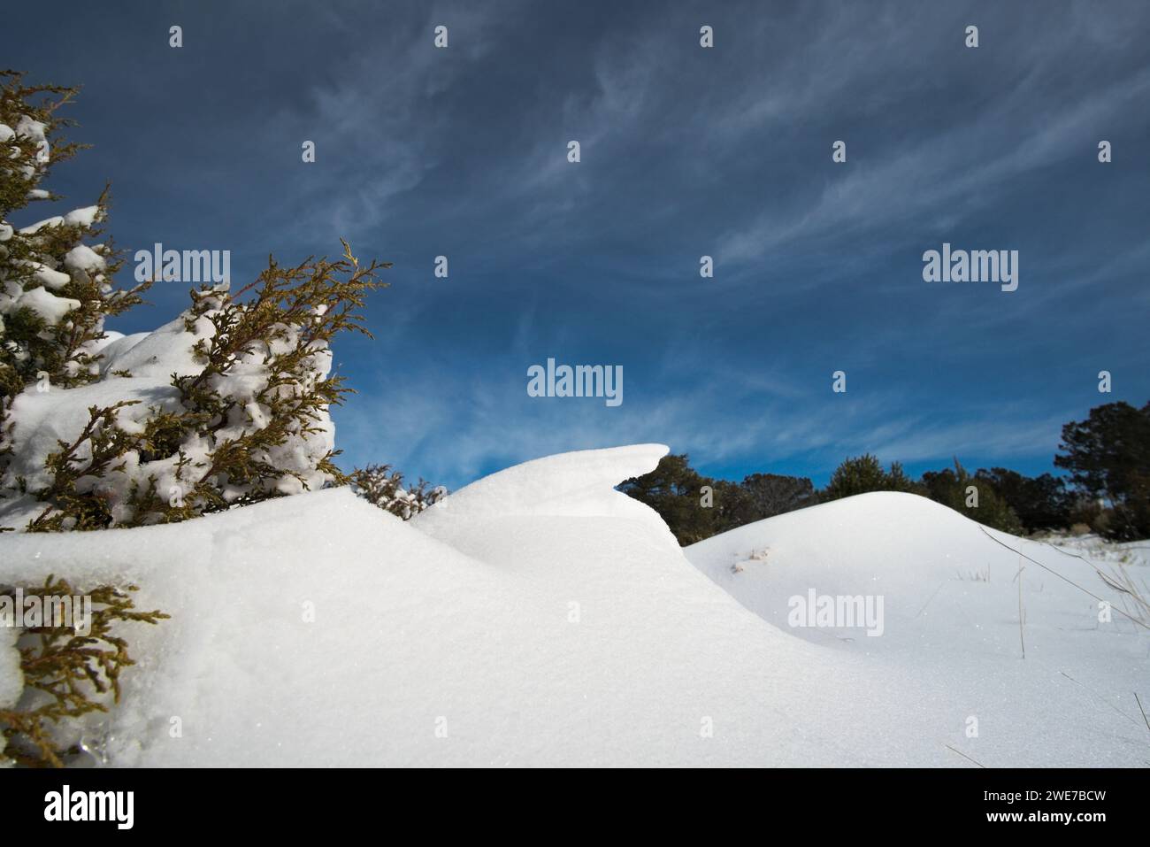 Snow overhanging hi-res stock photography and images - Alamy