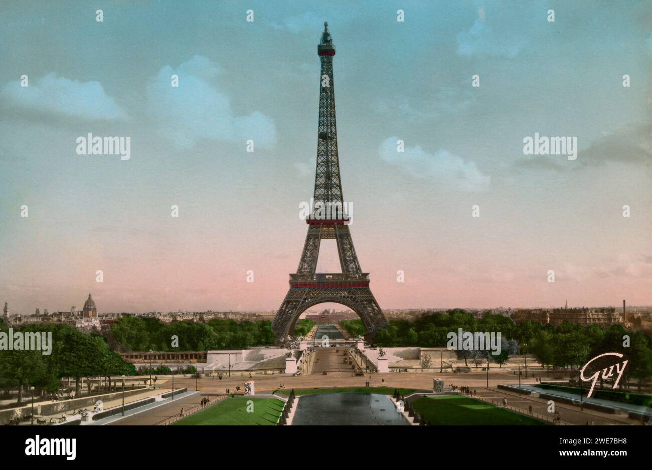 Eiffel tower paris 1957 vintage hi-res stock photography and images - Alamy