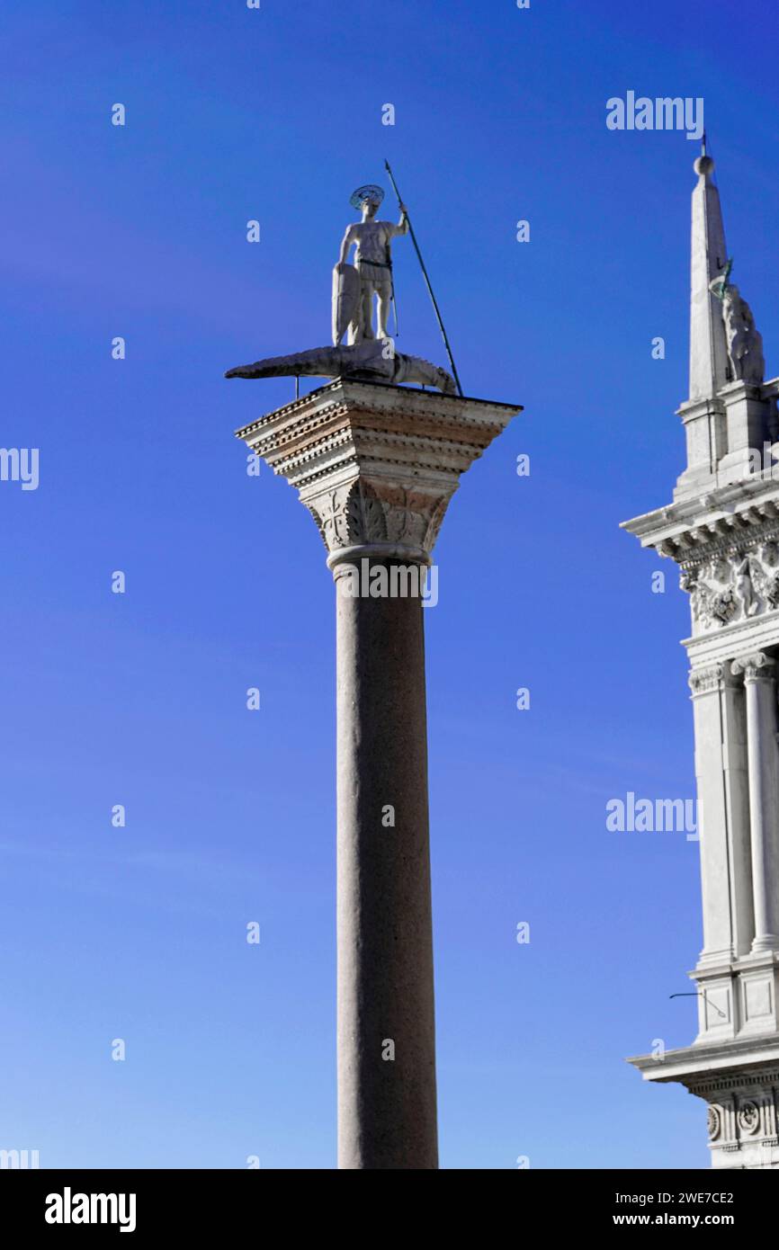 St Theodore, statue in St Mark's Square, Piazzetta dei Leoncini, San ...