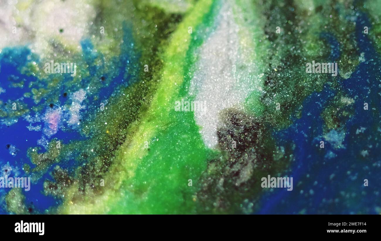 Blur green paint sparkling flow hi-res stock photography and images - Alamy