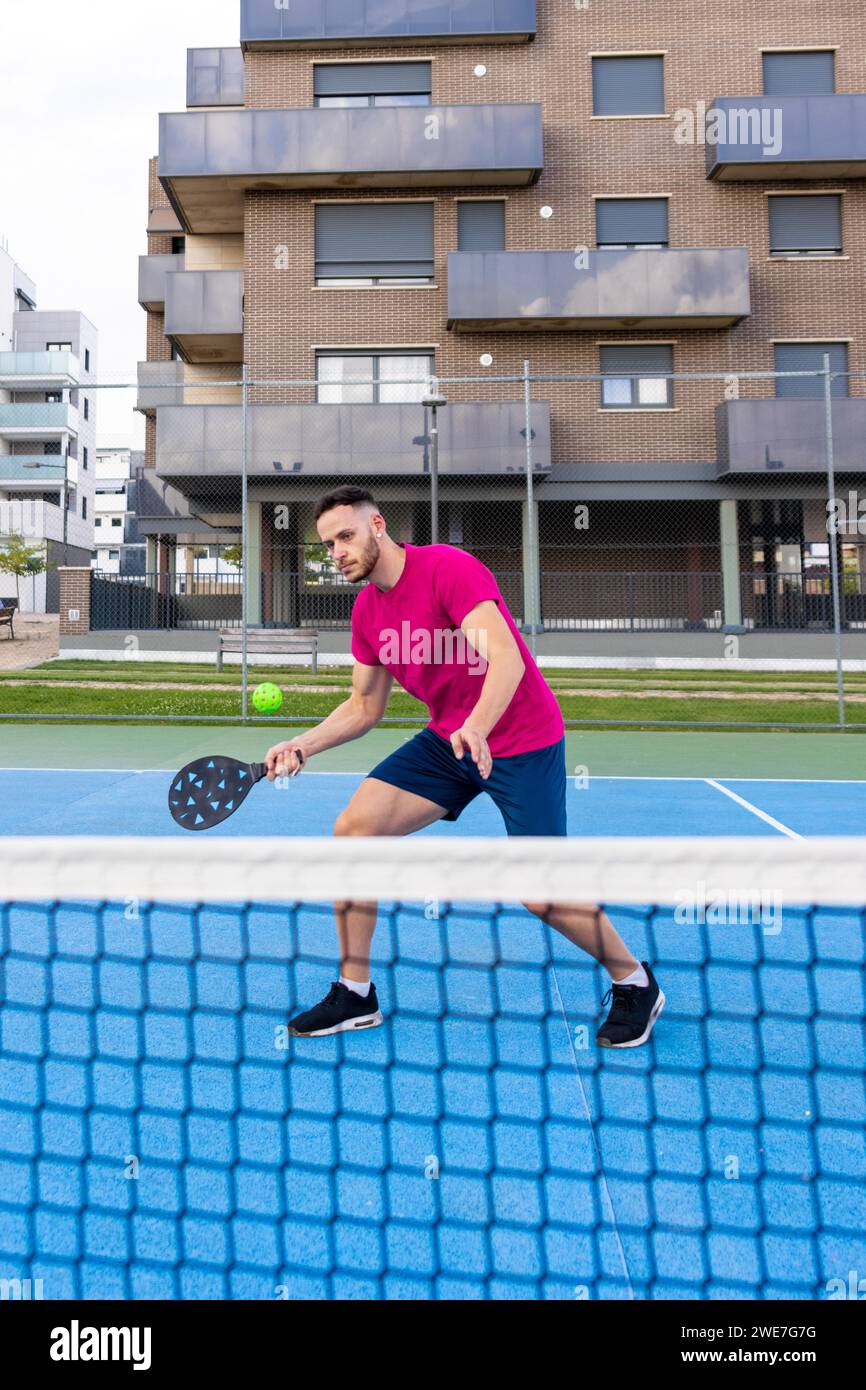 Man woman playing pickleball in hi-res stock photography and images - Alamy