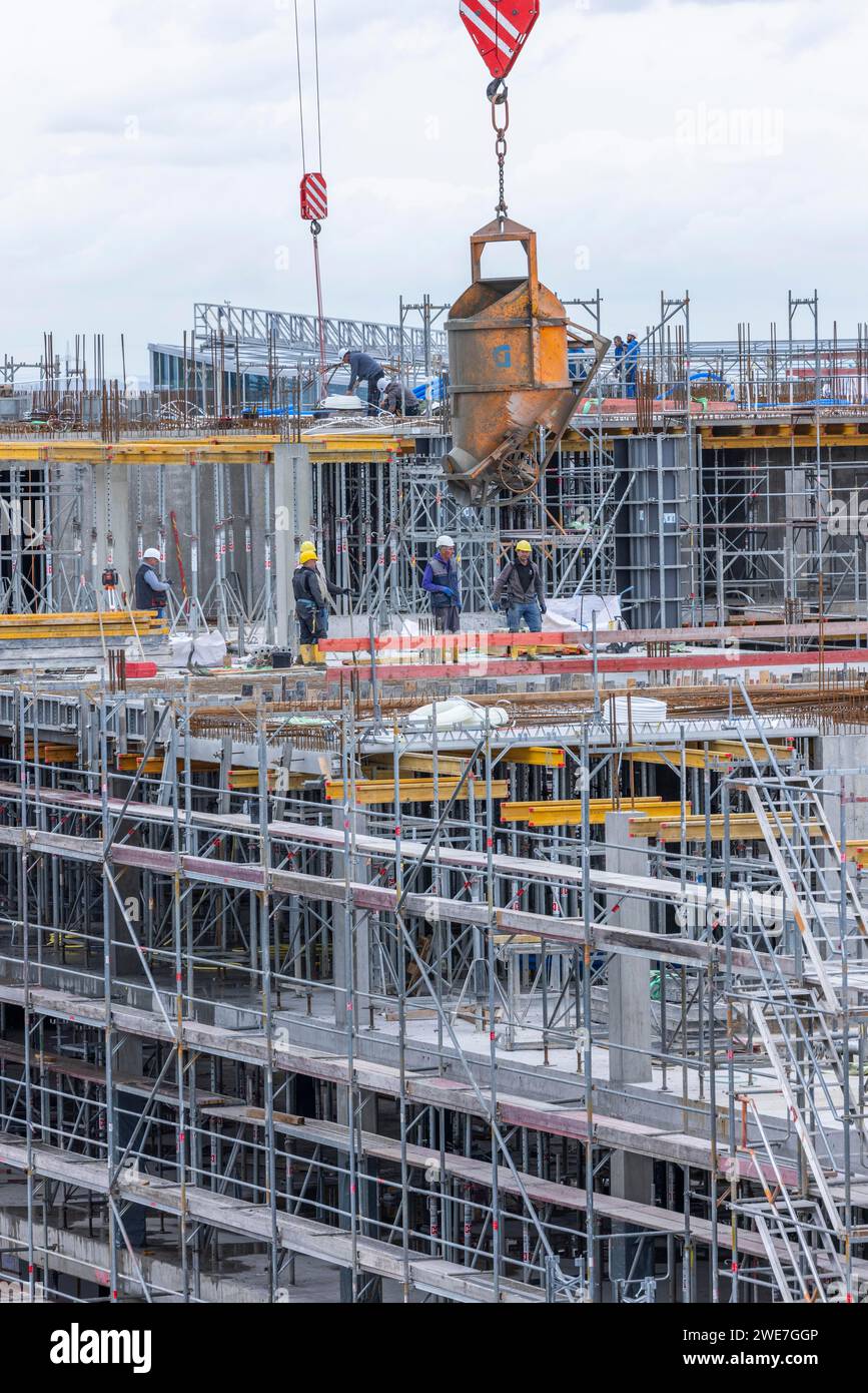 Construction site worker hi-res stock photography and images - Alamy