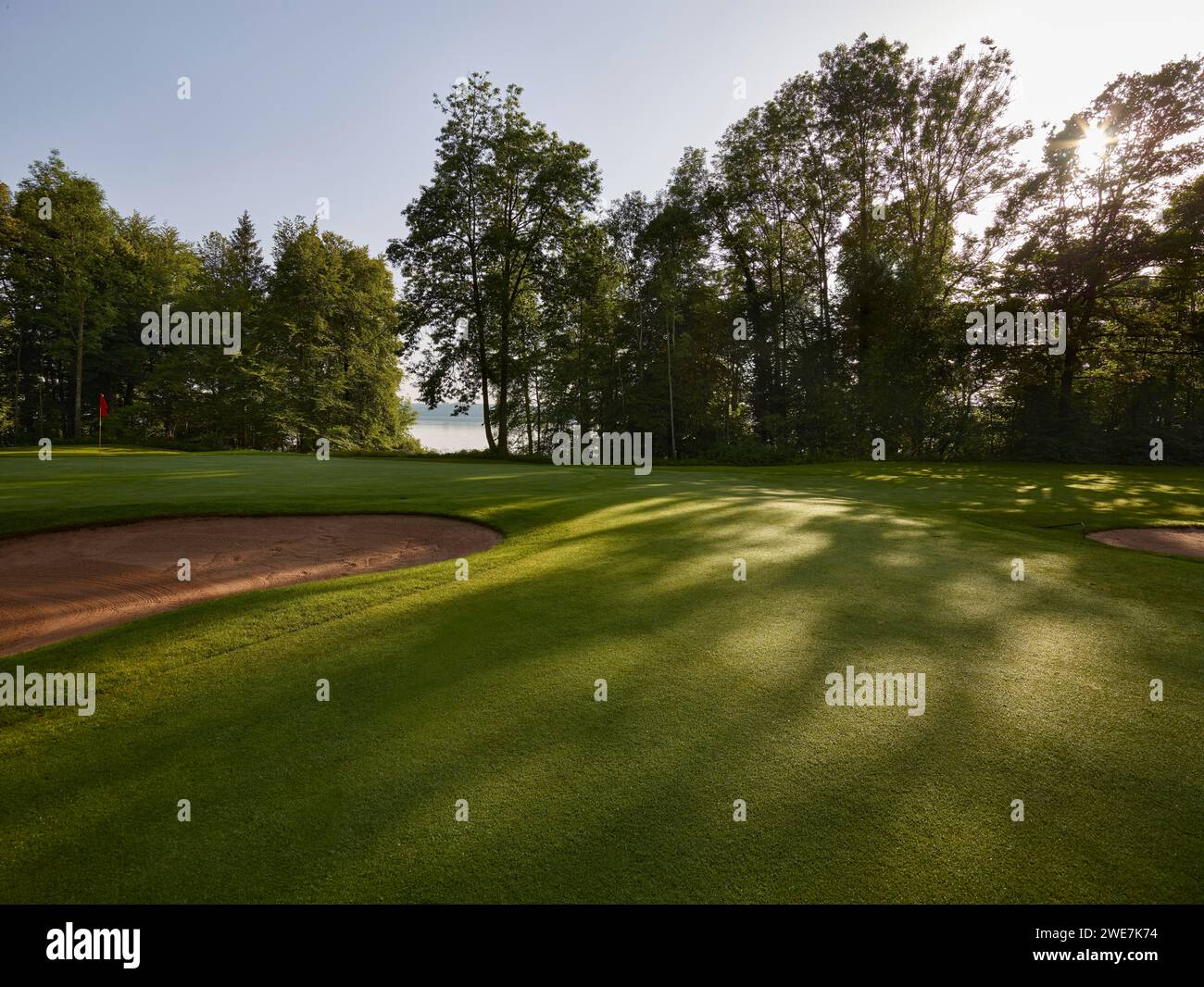 Golf course sand bunker hi-res stock photography and images - Alamy