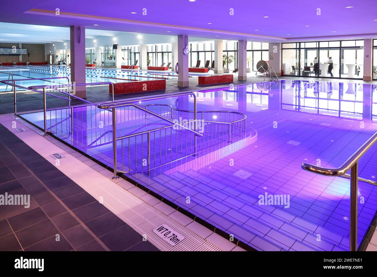 View of the reopened Tiergarten municipal swimming pool, Berlin, 22/01 ...