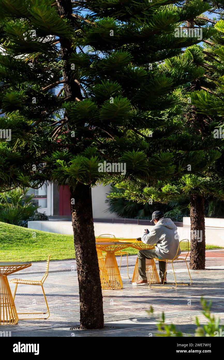 Empty sitting seat in office hi-res stock photography and images - Alamy
