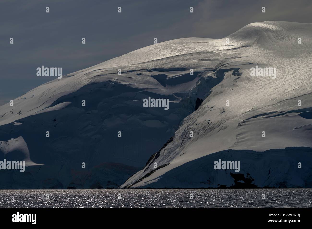 The glacial sceneray surrounding Mikkelsen Harbour, Antarctica Stock ...