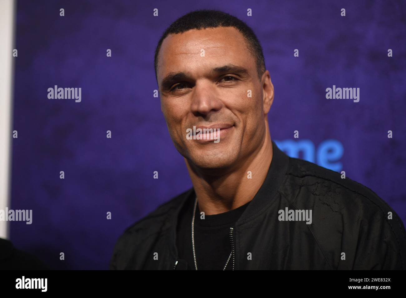 Tony Gonzalez arrives at the world premiere of "The Underdoggs" on ...