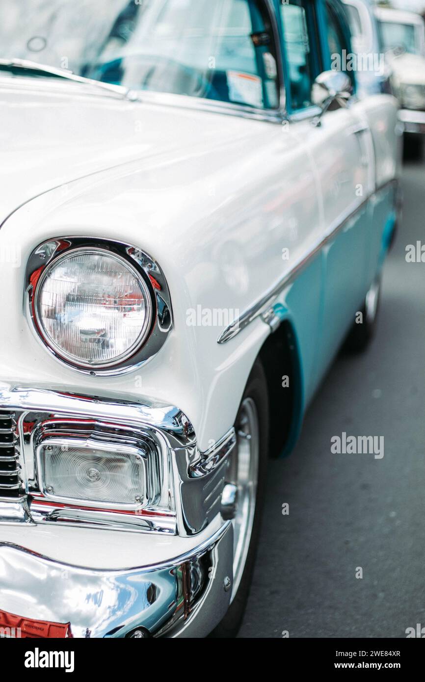 Teal green car hi-res stock photography and images - Alamy