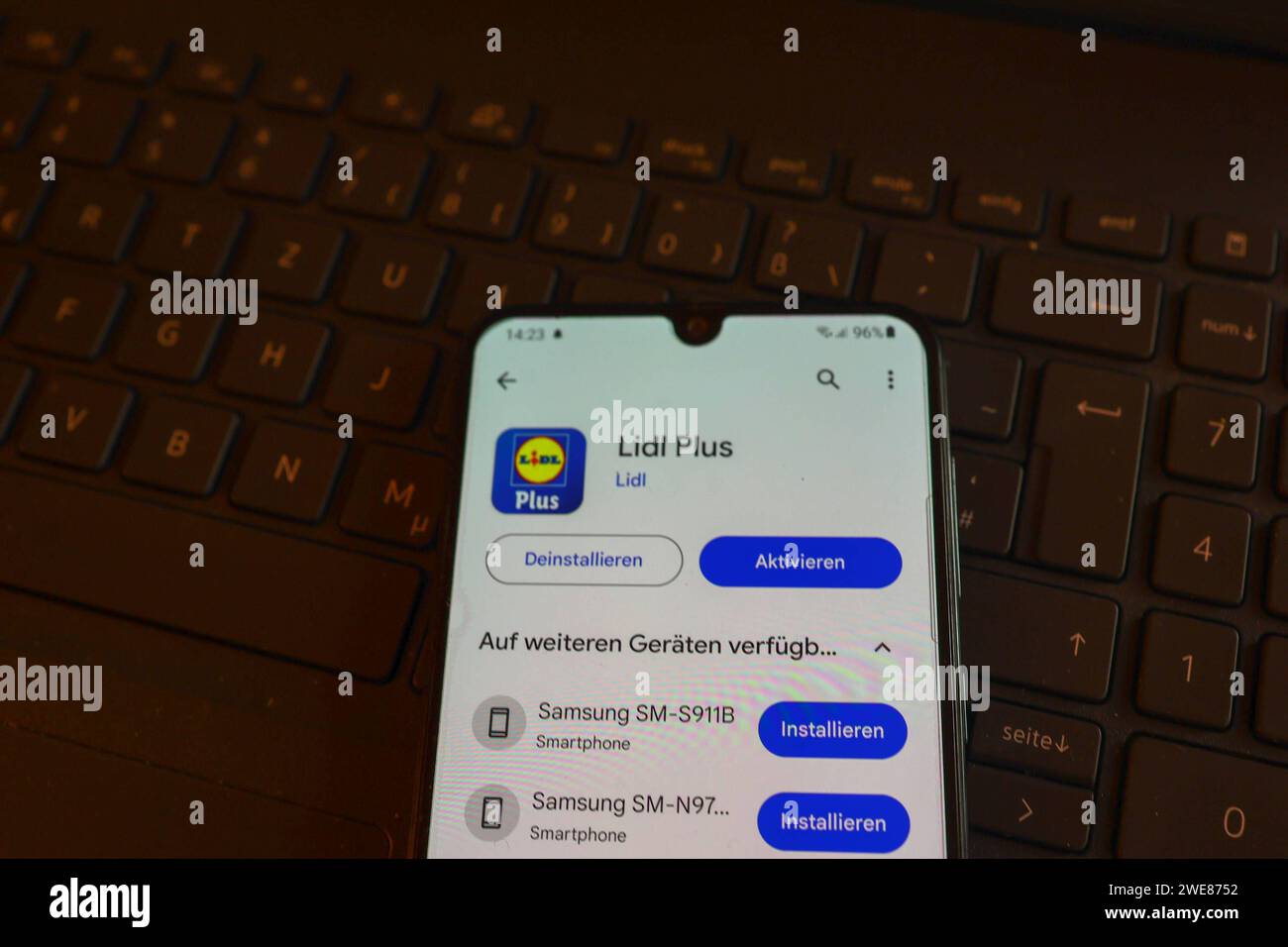 Lidl einkaufswagen hi-res stock photography and images - Alamy