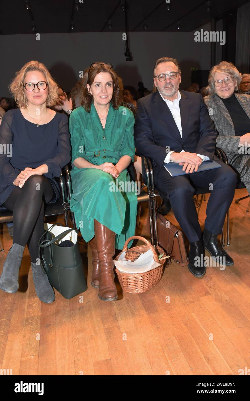 Lisa-Kathrin Foerster Laudatorin von Katja Huber Schriftstellerin Ernst ...