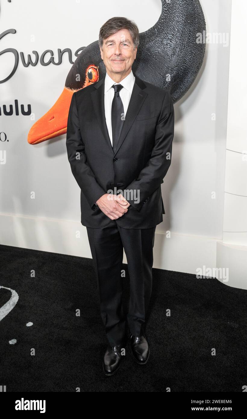 Thomas Newman attends FX's 'Feud: Capote vs. The Swans' Season 2 ...