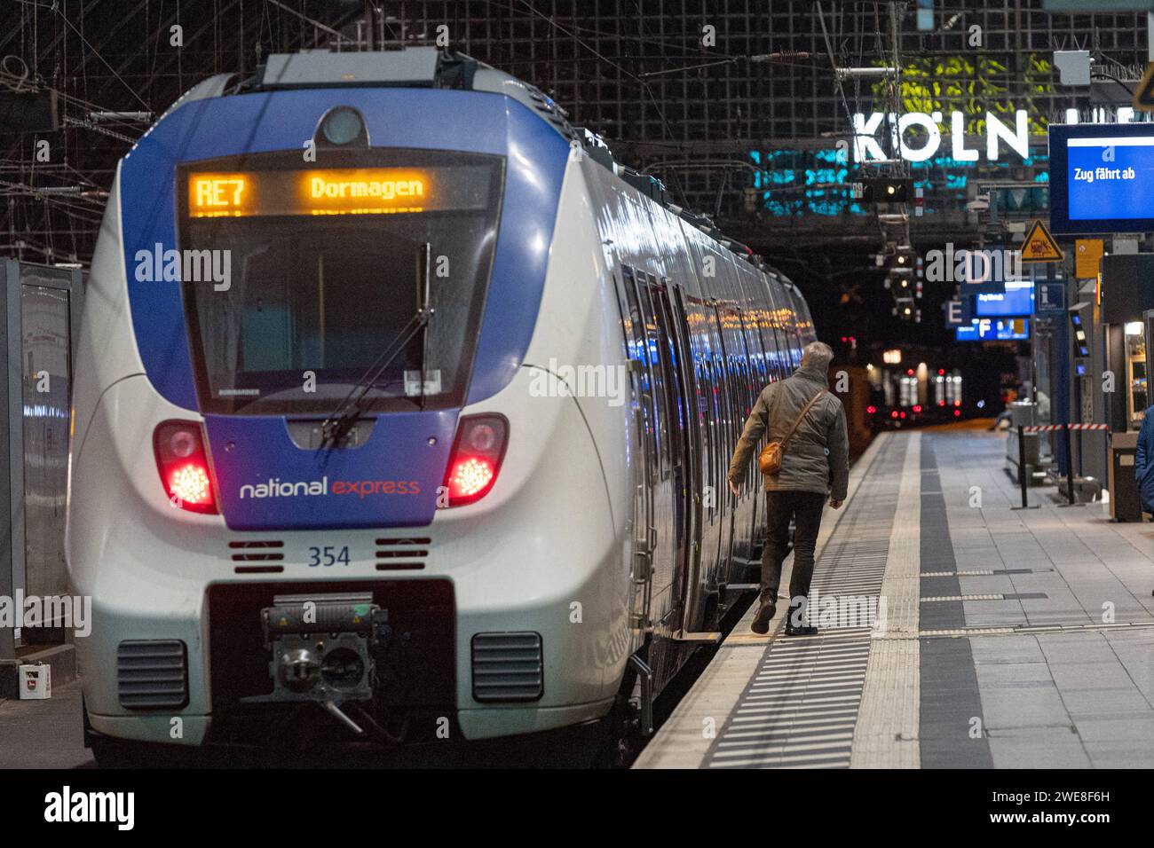 National passenger train plan hi-res stock photography and images - Alamy