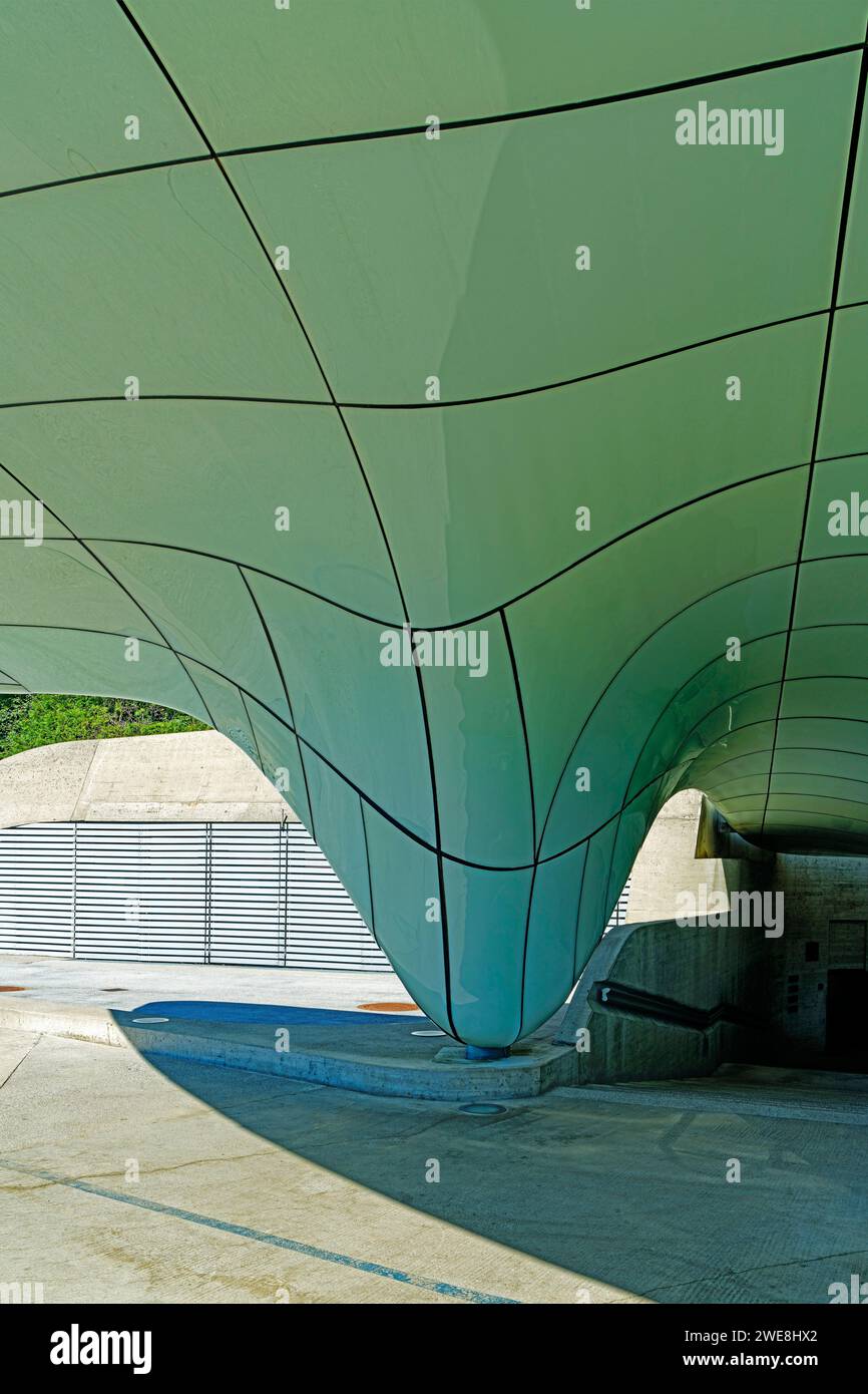 Hungerburgbahn hi-res stock photography and images - Alamy