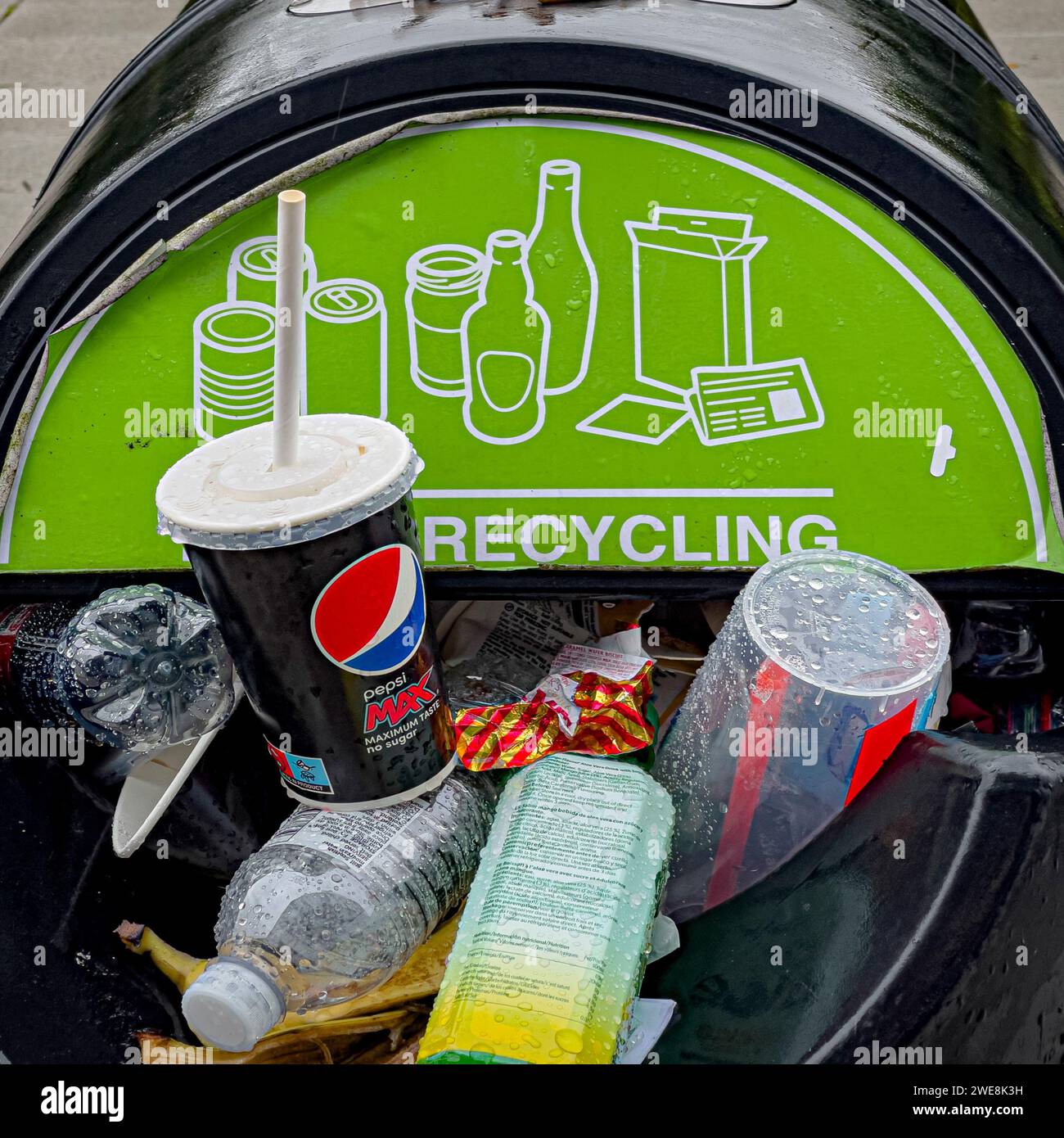 Bin full of plastic bottles hi-res stock photography and images - Alamy