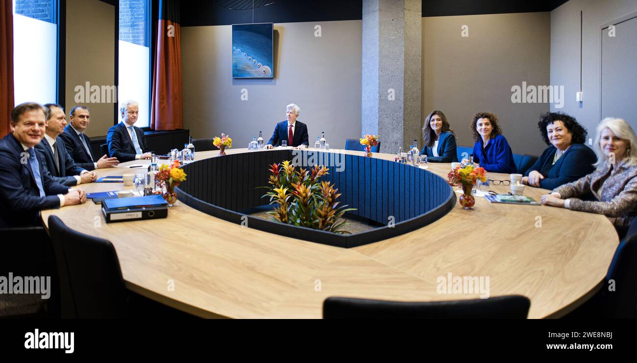 THE HAGUE - Informer Ronald Plasterk and the chairmen of the PVV, VVD ...