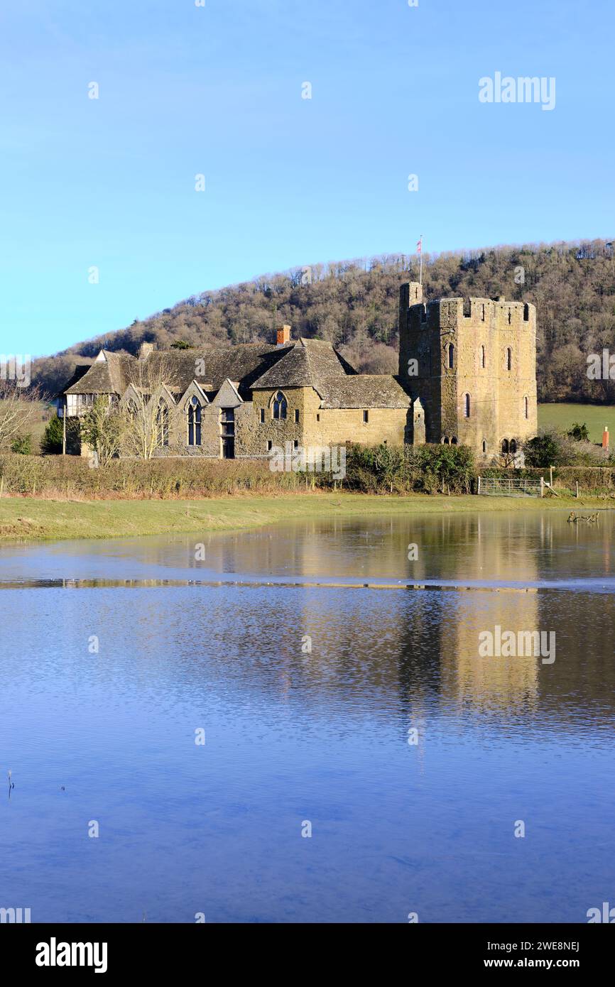 Historic stokesay castle hi-res stock photography and images - Alamy