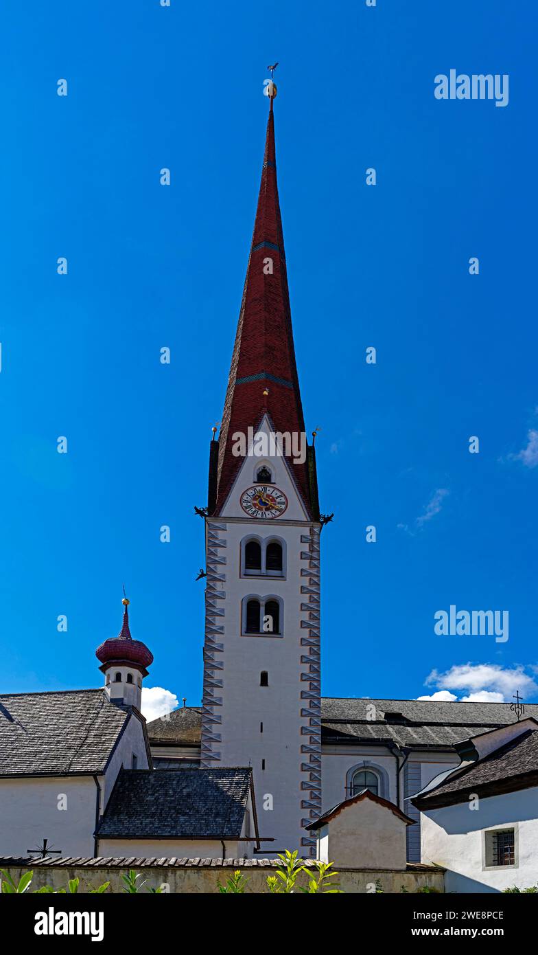 Pfarrkirche Heiliger Johannes der Täufer Stock Photo - Alamy