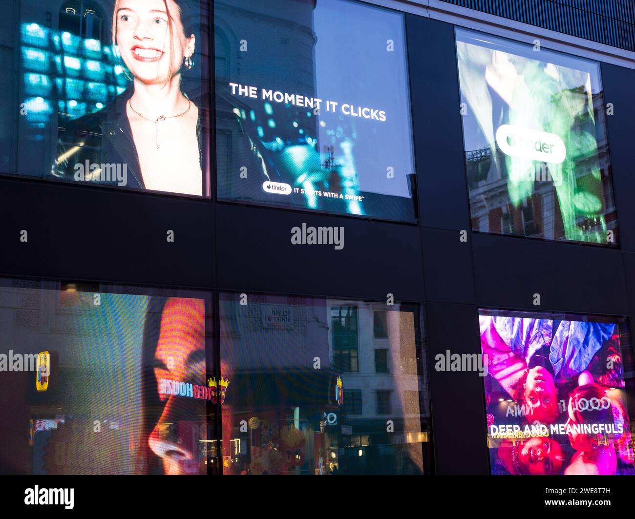 Finding london hi-res stock photography and images - Alamy