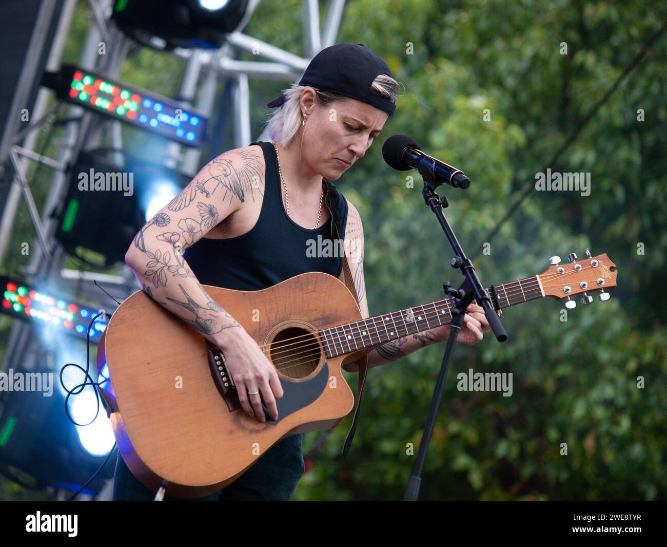 Melbourne, Australia. 21st Jan, 2024. Jess McAvoy plays an acoustic ...
