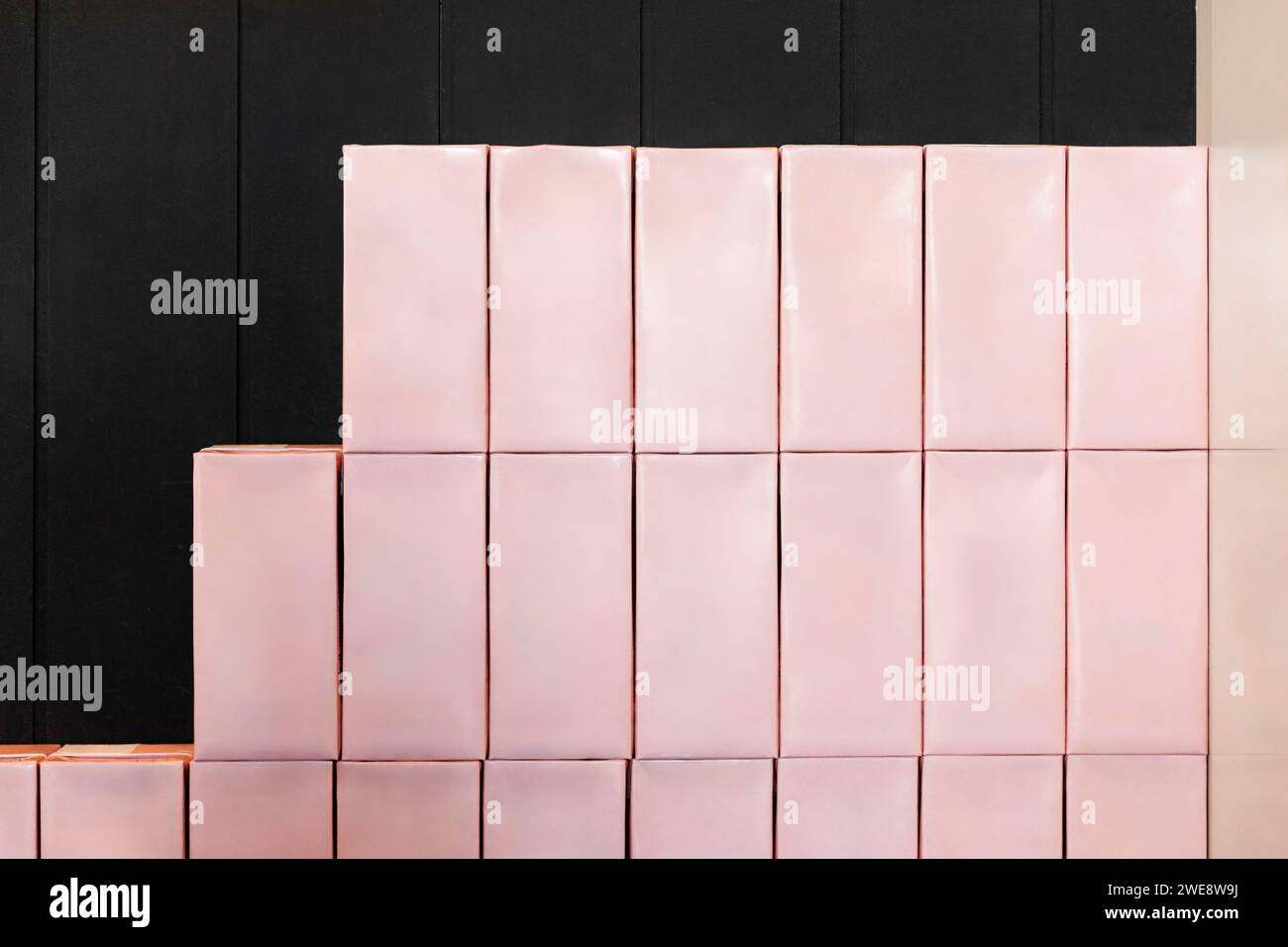 Pack forming hi-res stock photography and images - Alamy