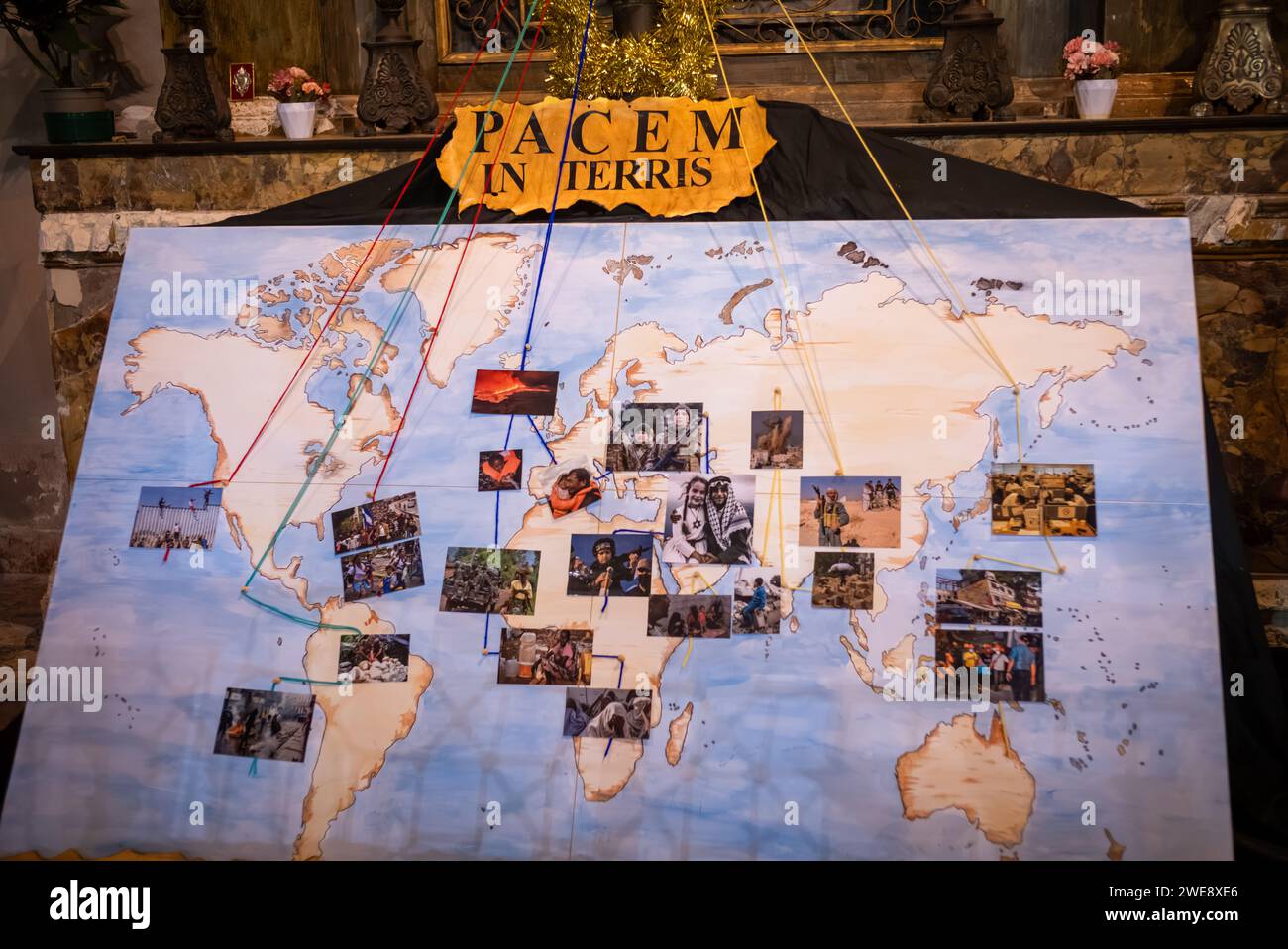 World conflict map hi-res stock photography and images - Alamy