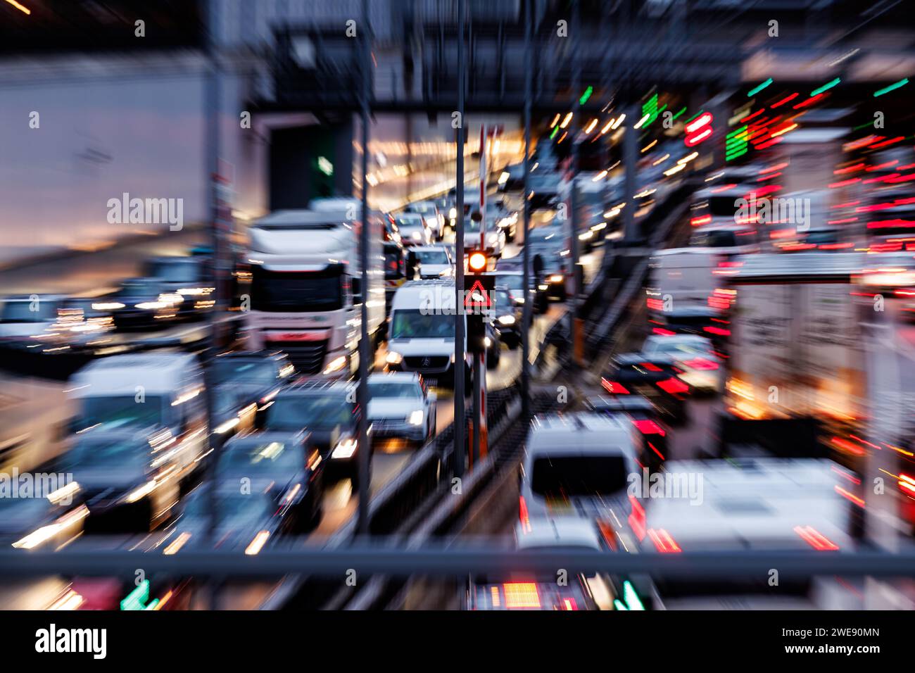 Munich, Germany. 24th Jan, 2024. Heavy traffic on the central ring road ...