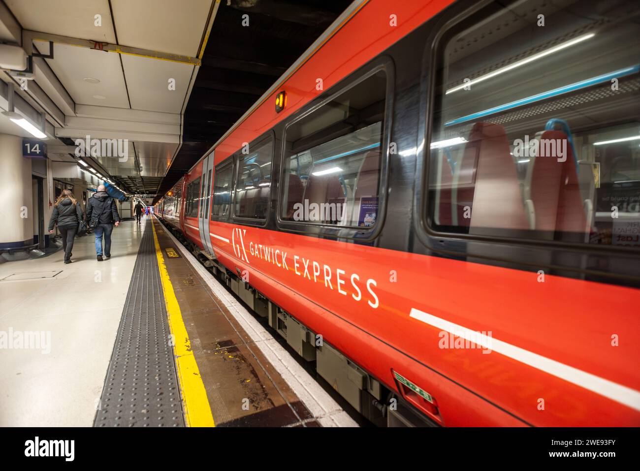 London, January 23rd 2024: The Gatwick Express train at Victoria ...