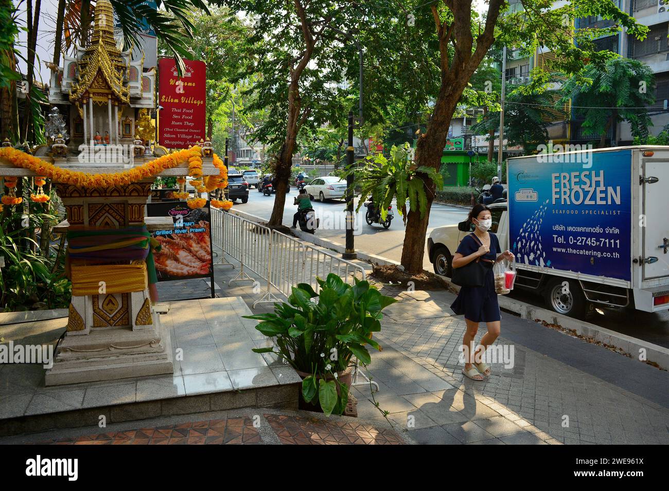 Silom road bangkok pedestrians hi-res stock photography and images - Alamy