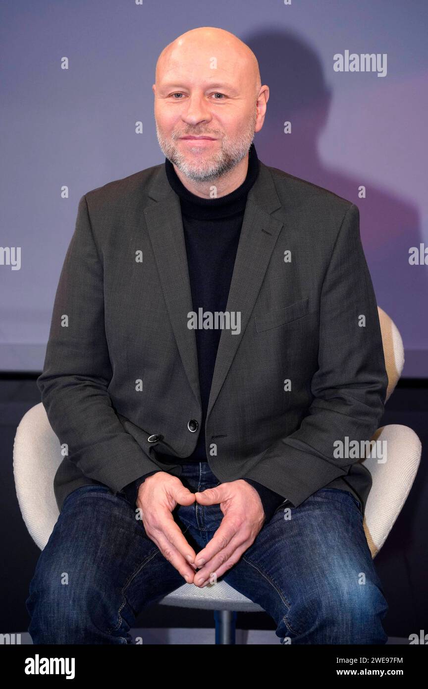 Olaf Sundermeyer in der ARD-Talkshow maischberger im Studio Berlin ...