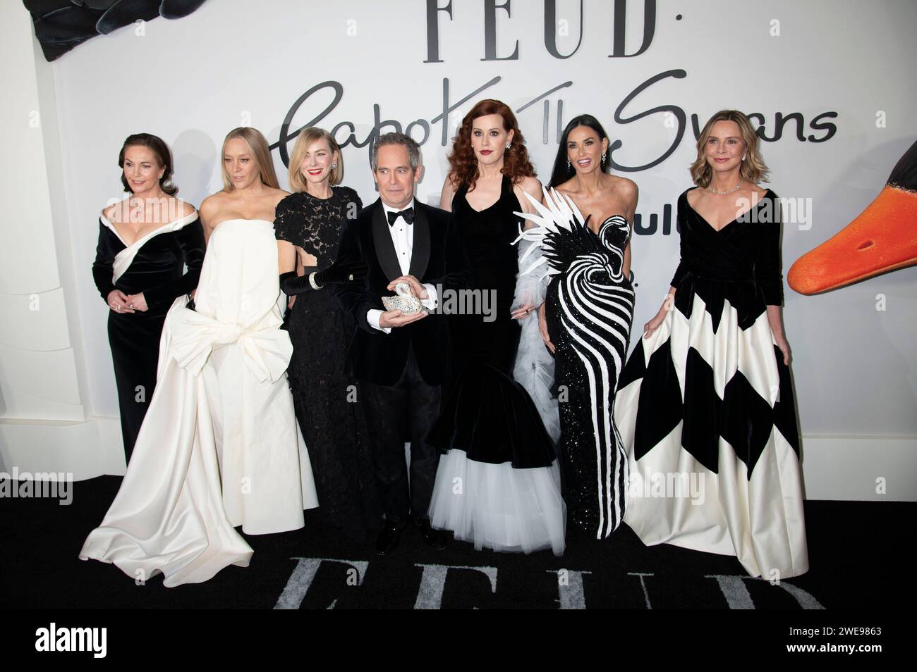 Diane Lane, Chloe Sevigny, Naomi Watts, Tom Hollander, Molly Ringwald ...