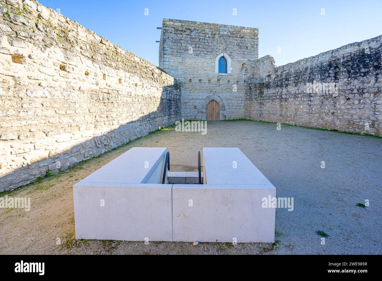 Mediaval architecture hi-res stock photography and images - Alamy