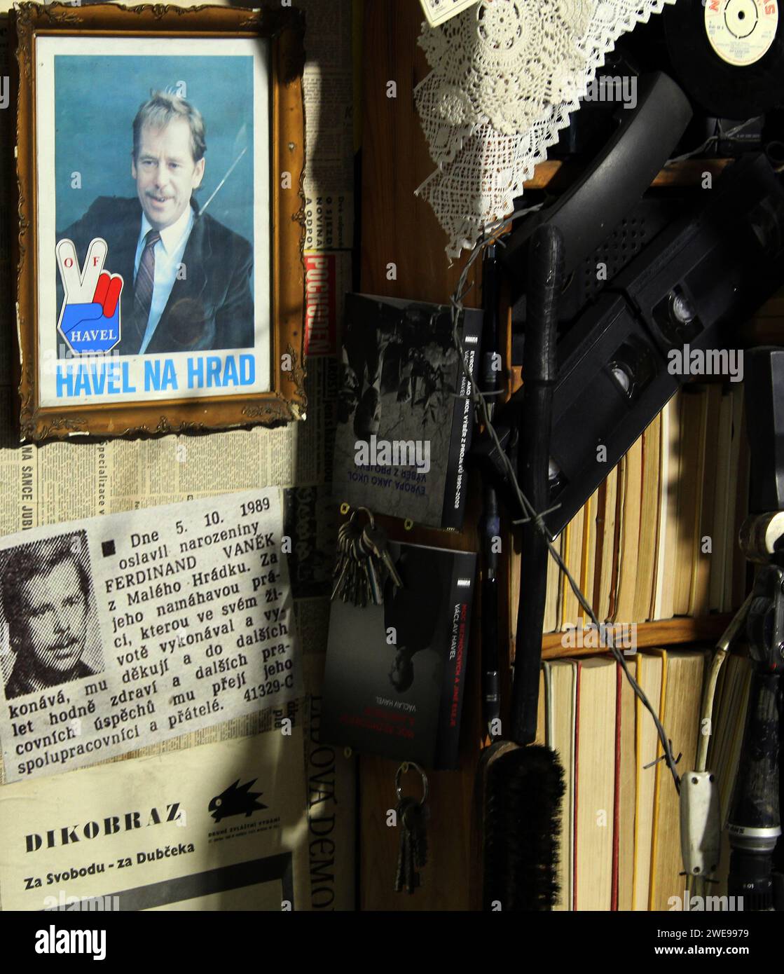 3D portrait composed of thousands of objects telling the life story of ...