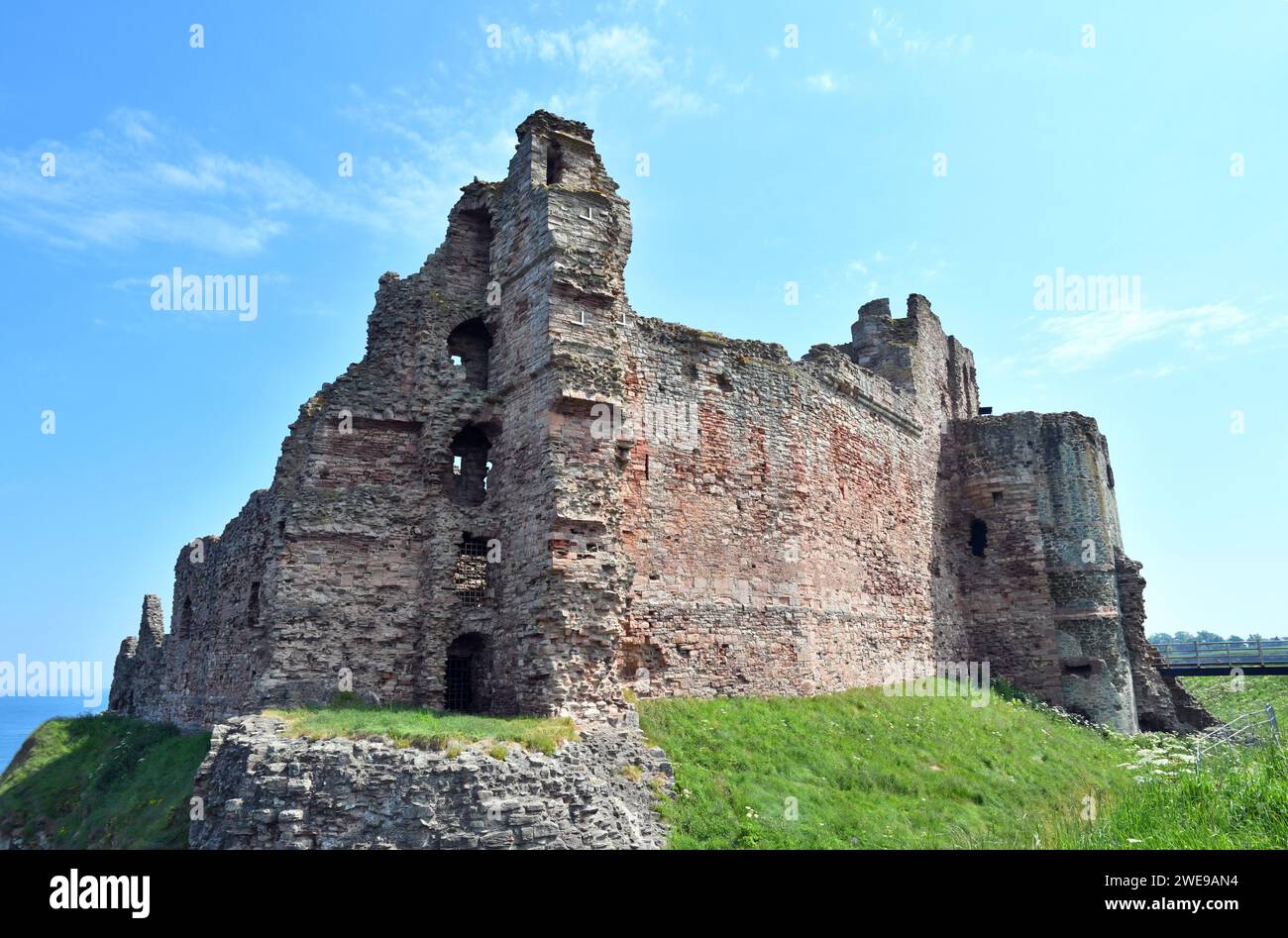 Berwick castle hi-res stock photography and images - Alamy