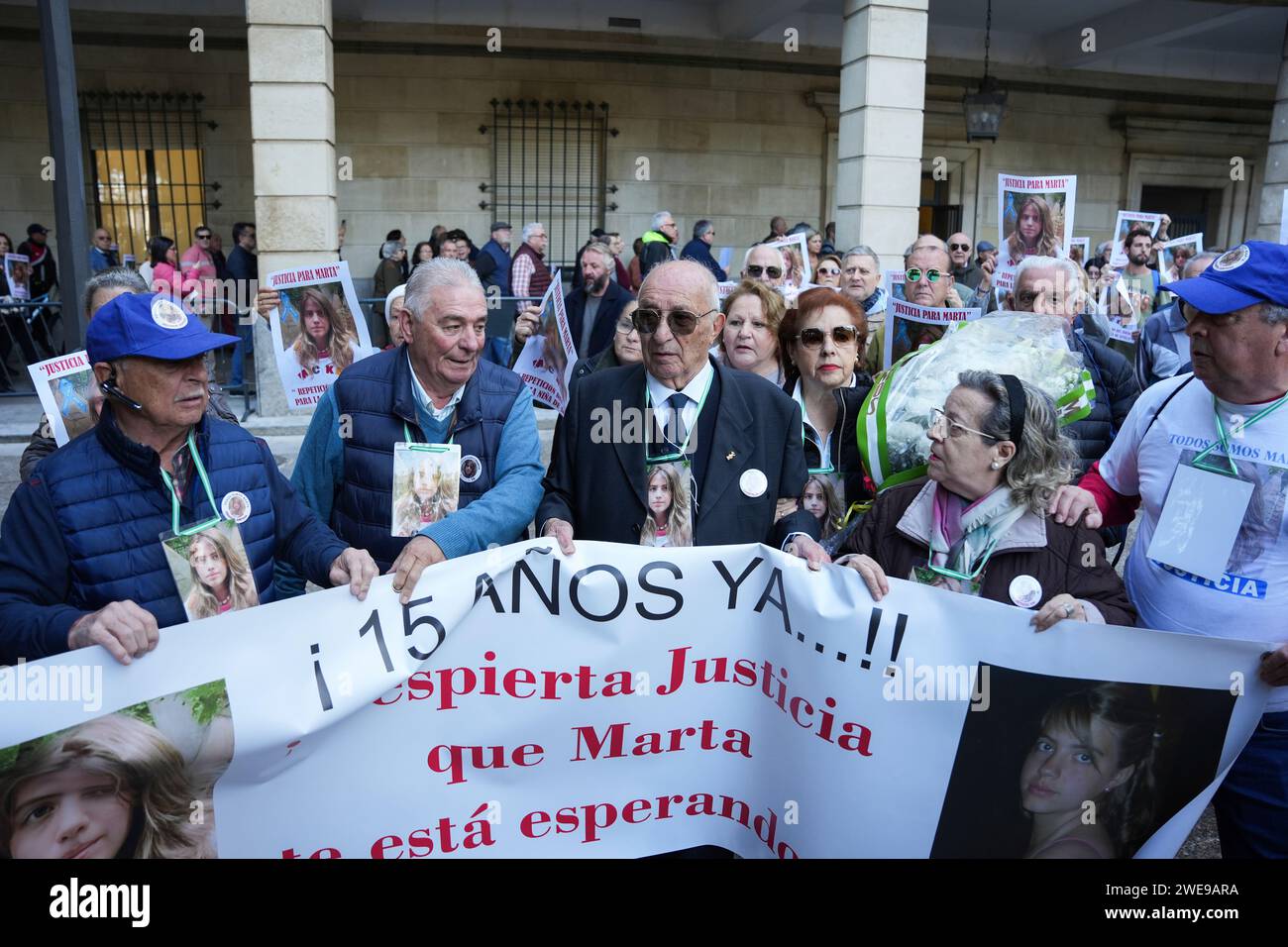 Marta del Castillo's grandfather, Jose Antonio Casanova (2r), at the ...