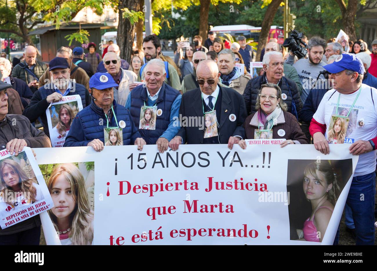 Marta del Castillo's grandfather, Jose Antonio Casanova (3r), at the ...