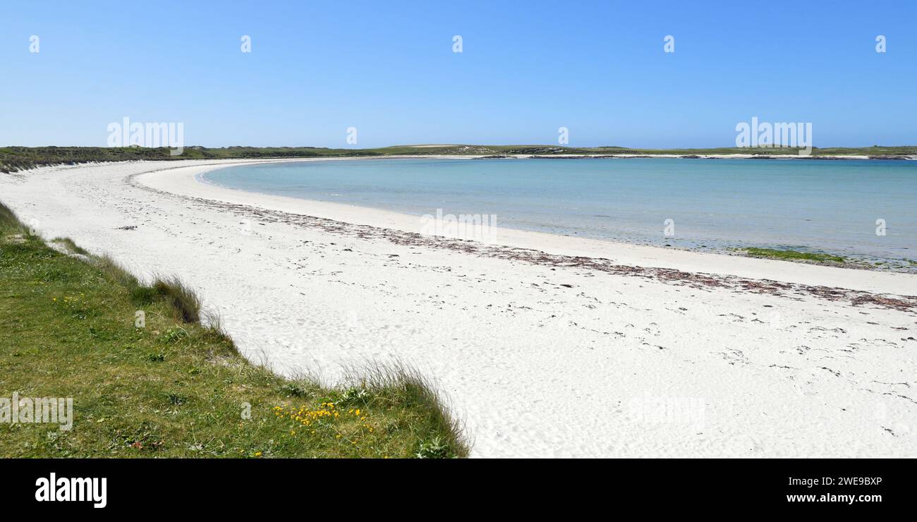 Beach and dunes along the west coast of North Uist, Outer Hebrides ...