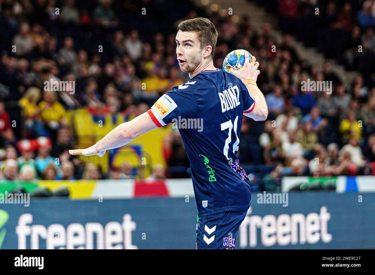 Hamburg, Deutschland. 23rd Jan, 2024. 7 Meter Wurf/Tor Alexander Blonz ...