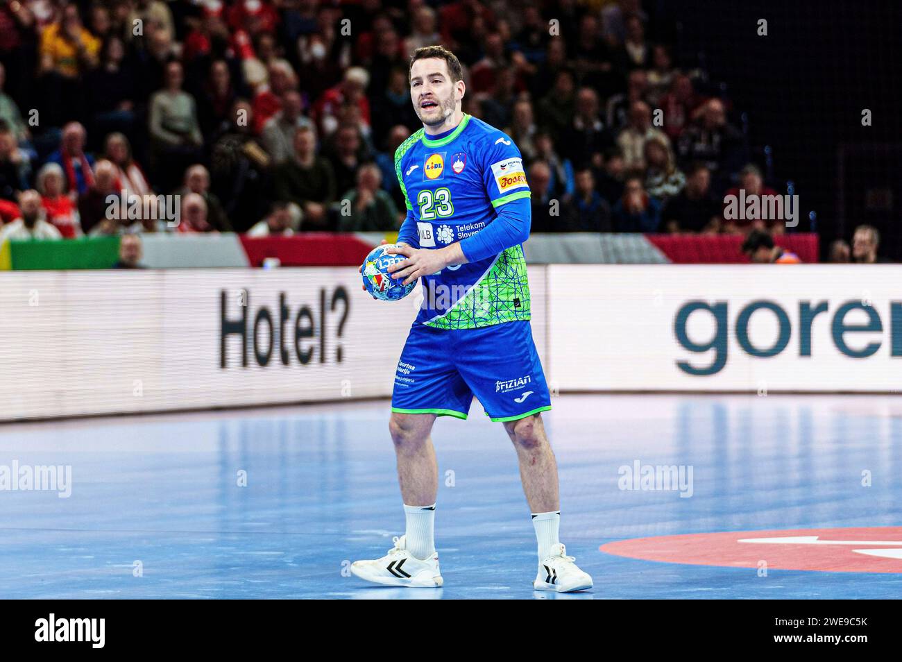 Ehf euro 2024 hauptrunde hi-res stock photography and images - Alamy