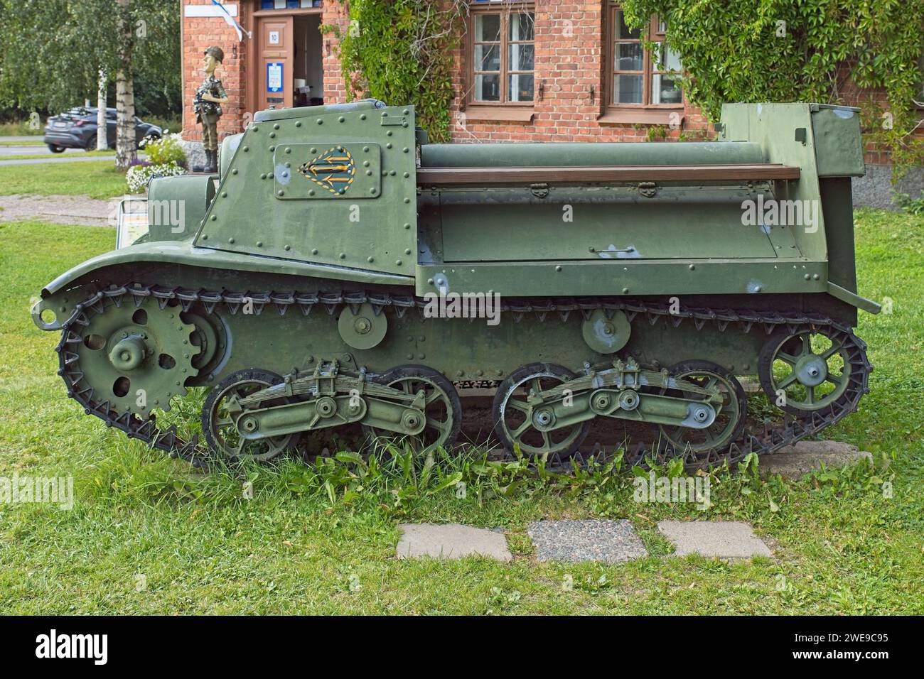 Ww2 military armament military vehicle hi-res stock photography and ...