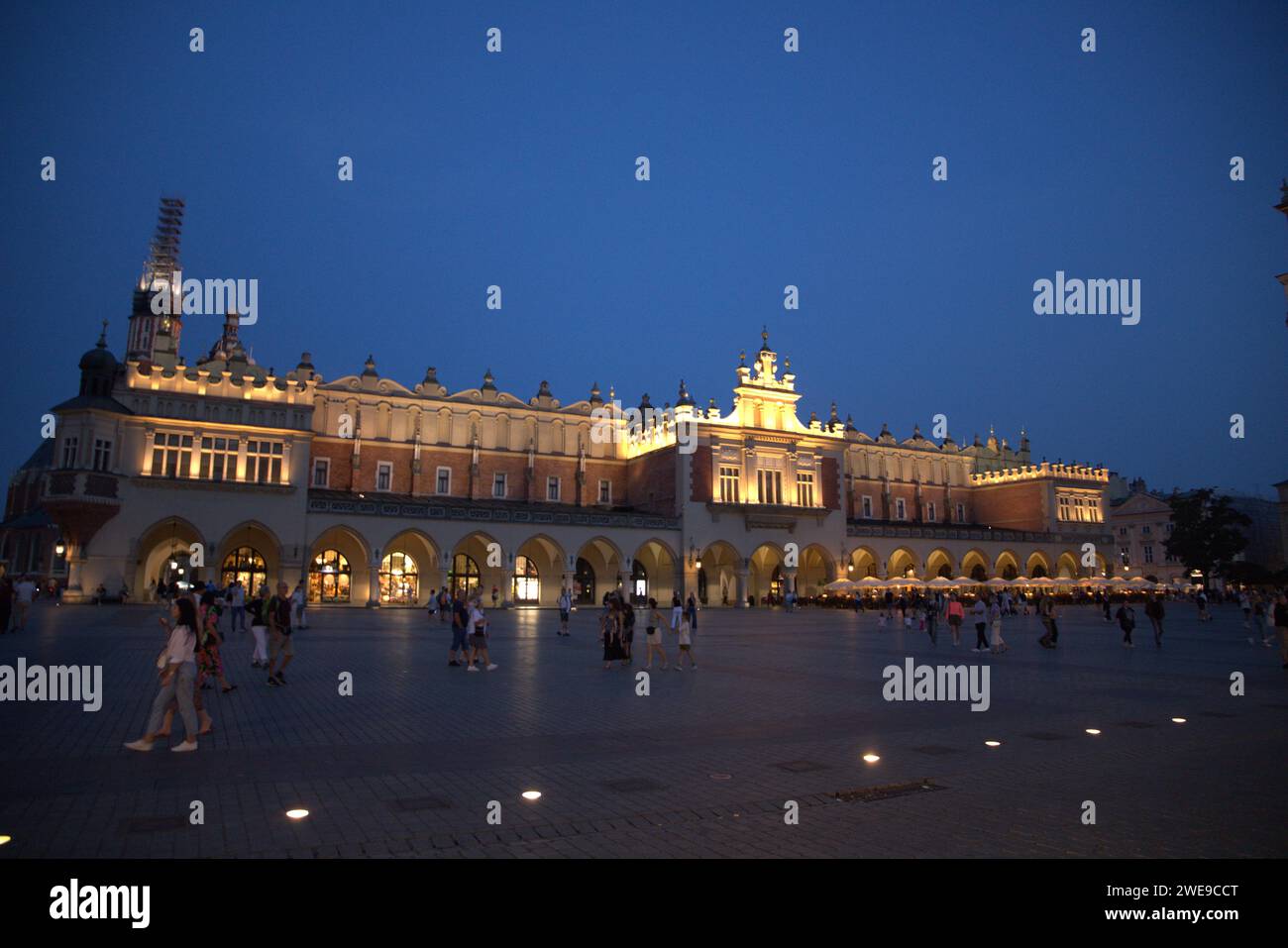 Krakow old town square at night Stock Photo - Alamy
