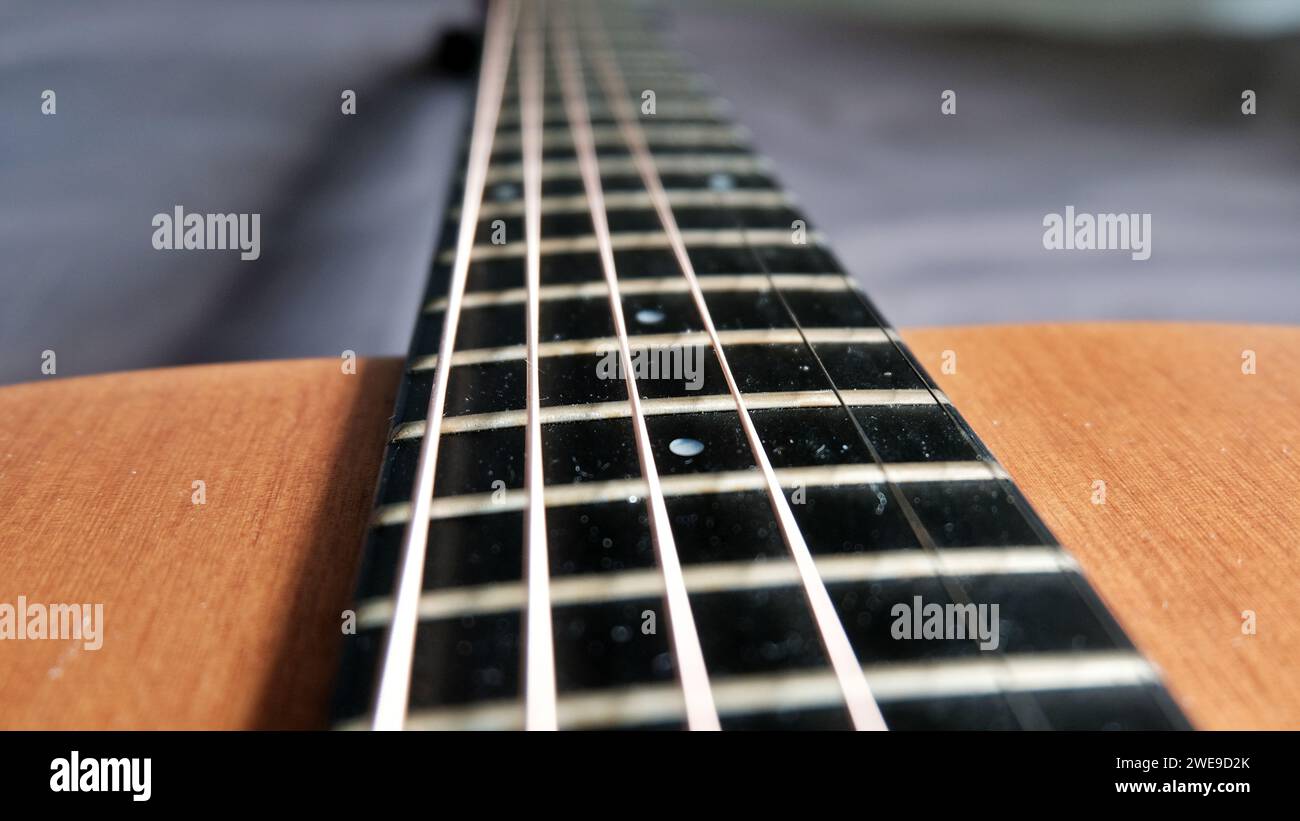 Fretboard frets hi-res stock photography and images - Alamy