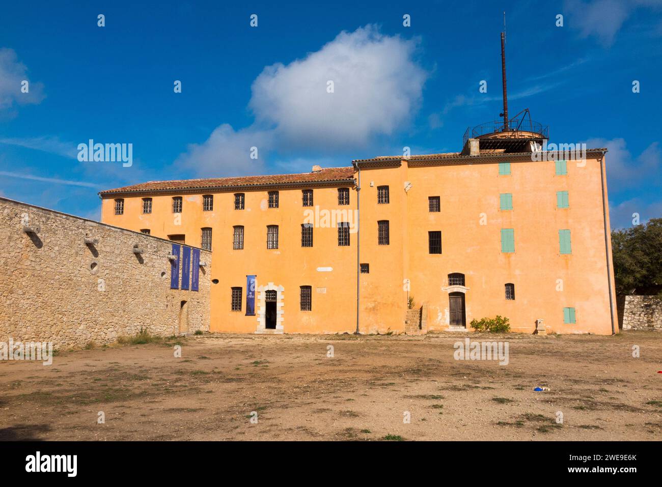 Interior yard & buildings of Fort Royal, also a former prison, on Île ...