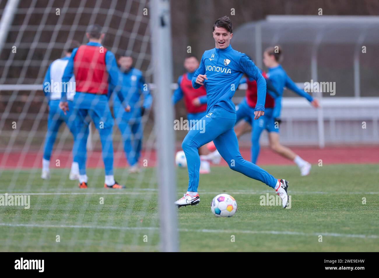 Bochum, Deutschland. 24th Jan, 2024. 24.01.2024, Fussball, Saison 2023/ ...